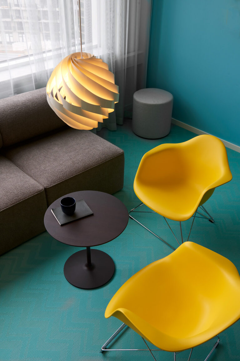 How To: 8 Steps to Transform Your Workplace with Office Lighting